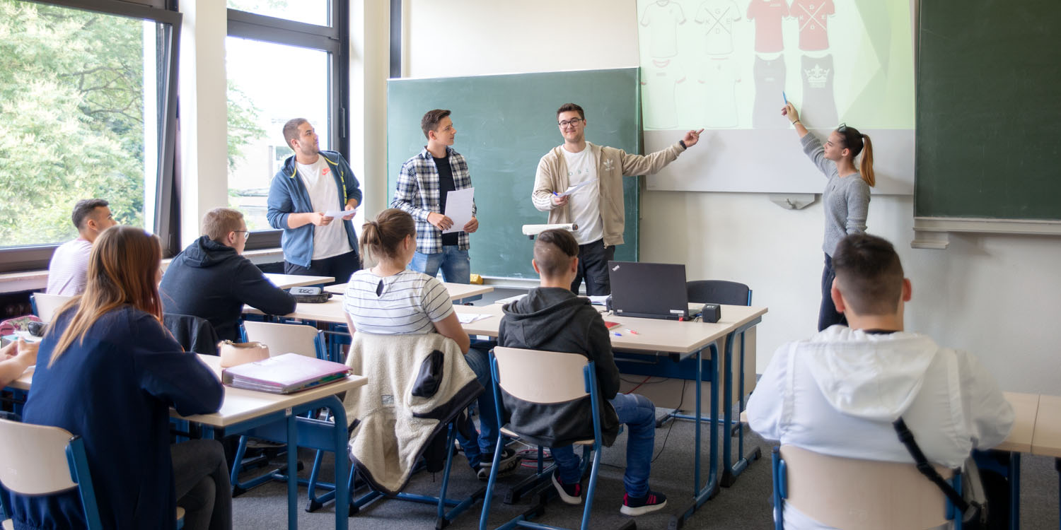 Einjährige Berufsfachschule für Wirtschaft und Verwaltung ...